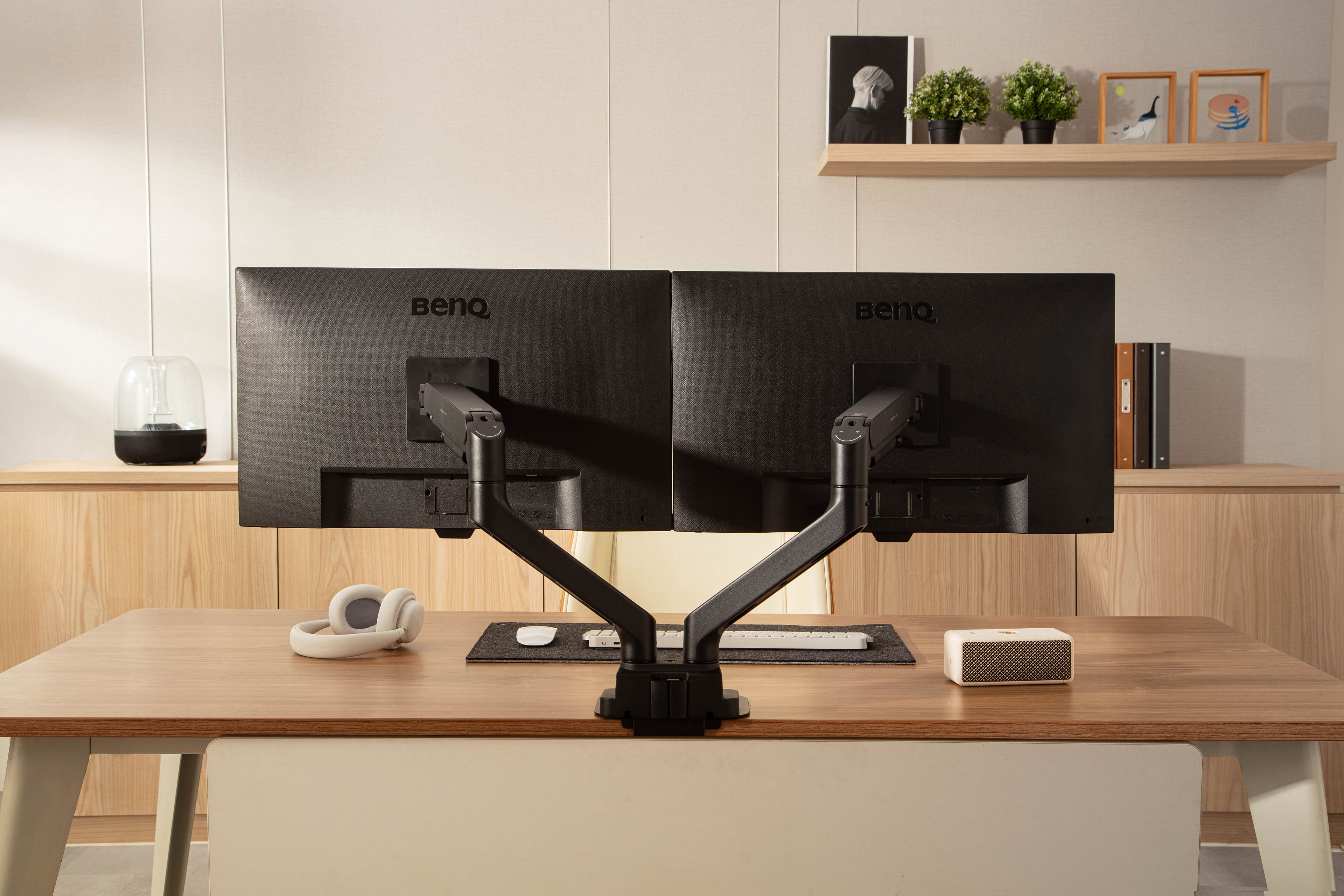 벤큐 듀얼 모니터 암 Ergo Arm BDH01 | BenQ 한국