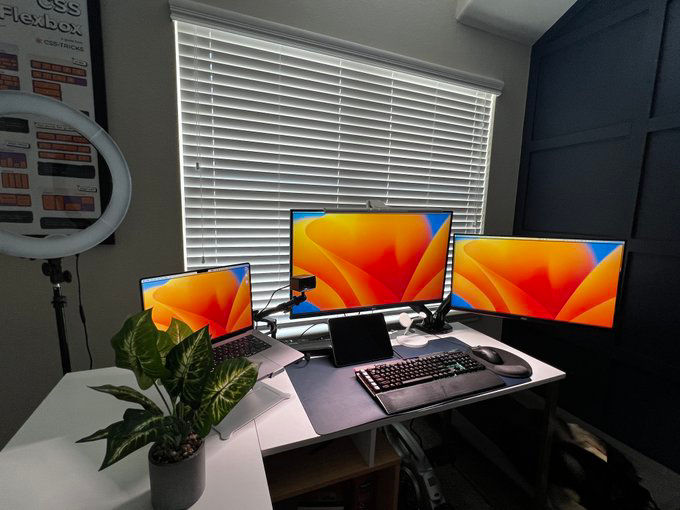 Dual Monitor Light Bar ScreenBar Pro | BenQ UK