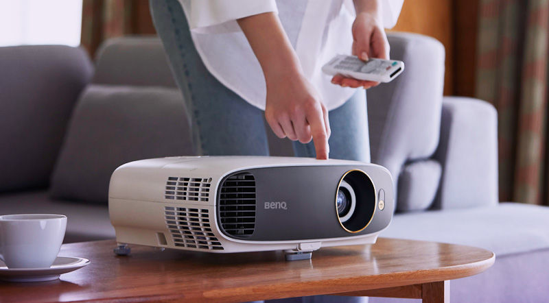 常見的投影機亮度單位介紹：流明 (Lumens)、勒克斯 (Lux)、尺朗伯 (Foot-Lamberts)、尼特 (Nit) 以及 ANSI ...