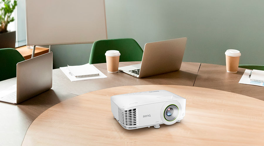 Why Upgrade Your Office Projector to a Smart Projector for Business