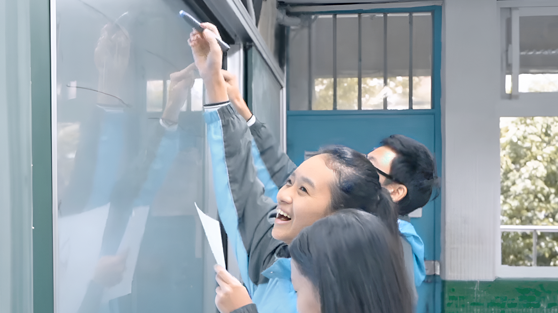 Developing Smarter Classrooms in Taipei with Interactive Flat Panel ...